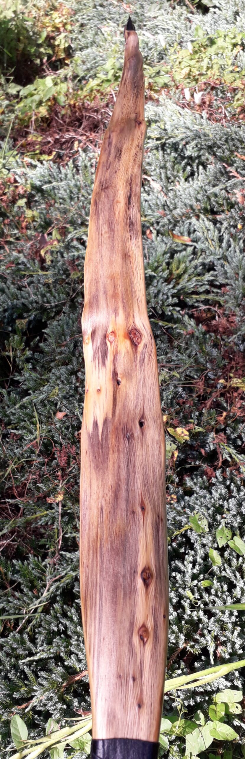 Primitive Character Yew Flat bow 52#@28” (Bow no. 14) - Southmoor Bows