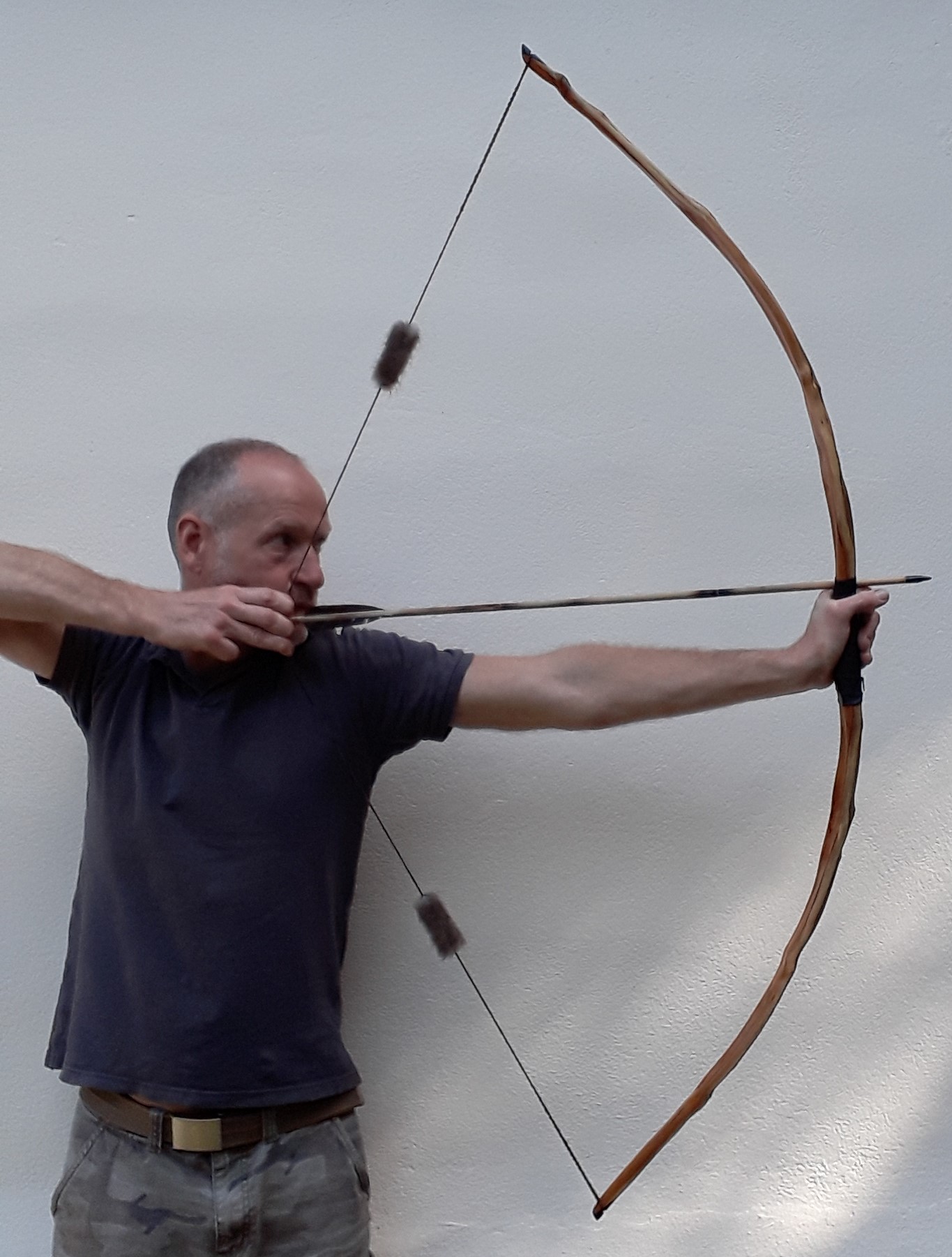 Primitive Character Yew Flat bow 52#@28” (Bow no. 14) - Southmoor Bows